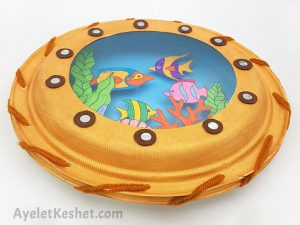 Submarine Window Craft & DIY Wall Décor - Ayelet Keshet